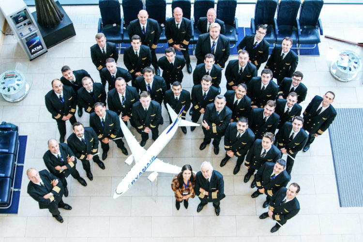 11 Oct – Another 35 Pilots Join Ryanair This Week | Ryanair's Corporate ...