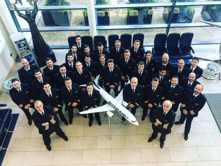 8 Nov – Another 31 Pilots Join Ryanair This Week | Ryanair's Corporate ...