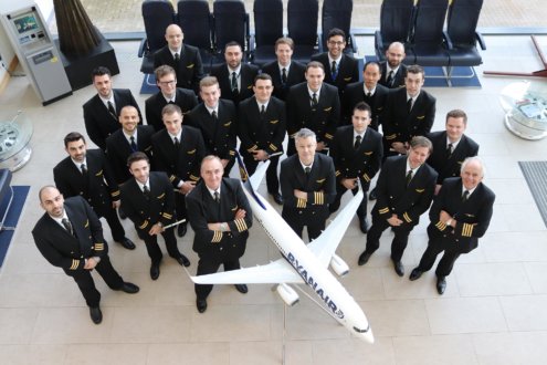 11 Apr – Another 13 Pilots Join Ryanair This Week | Ryanair's Corporate ...
