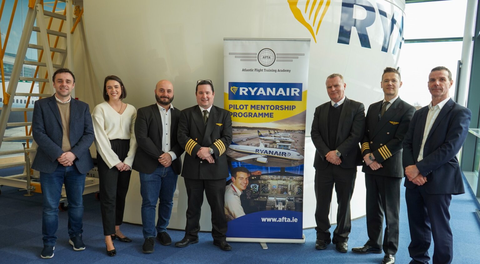 RYANAIR LAUNCHES NEW FUTURE FLYER ACADEMY PROGRAMME FOR ASPIRING PILOTS ...